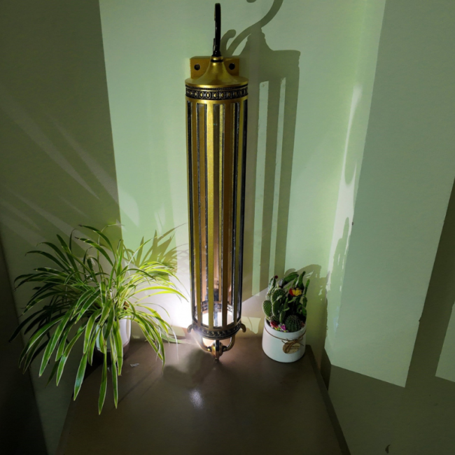 AUTUMN LIGHT CAST ALUMINUM WALL LAMP – ASUZAC-ACM